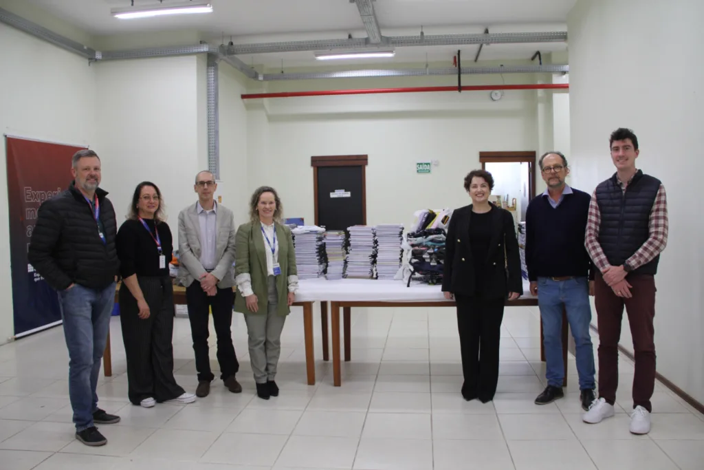 Unisc realiza entrega de material escolar doado pela comunidade ...