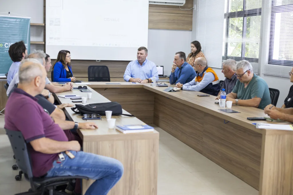 Comitê Pró-Clima recebe coordenação regional da Defesa Civil - Central ...